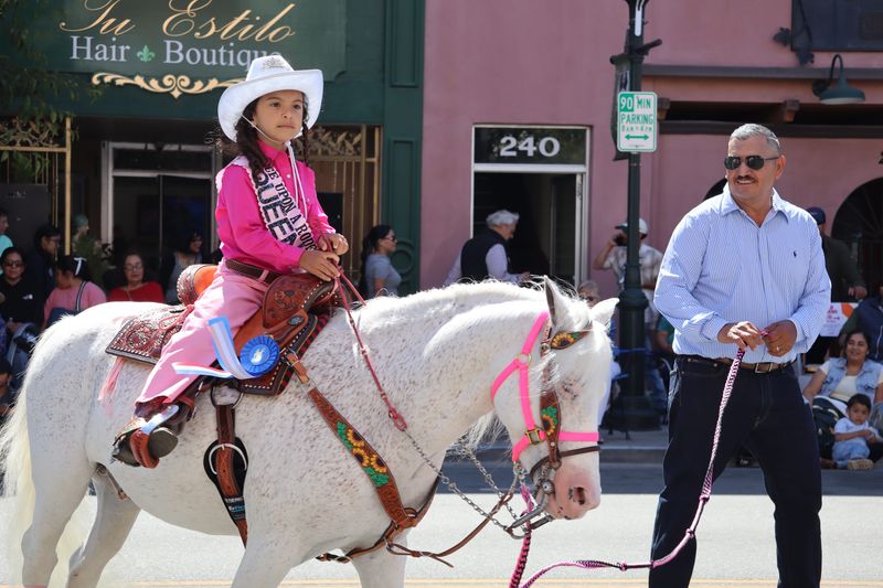 Kiddie Kaper Parade kicks off weeklong festivities for California Rodeo ...