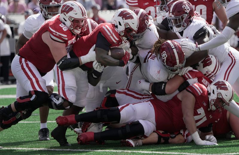 Trojans Wire's Adam Bradford picks every Big Ten game in college ...