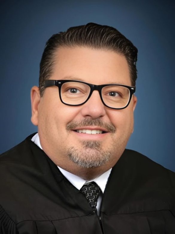 Judge Ryan Wright, 'force of nature' on the bench, dies at 53