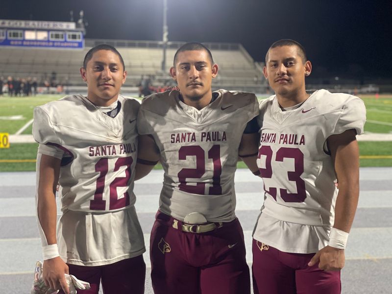 Alcantar brothers emerge as a triple threat for Santa Paula football team