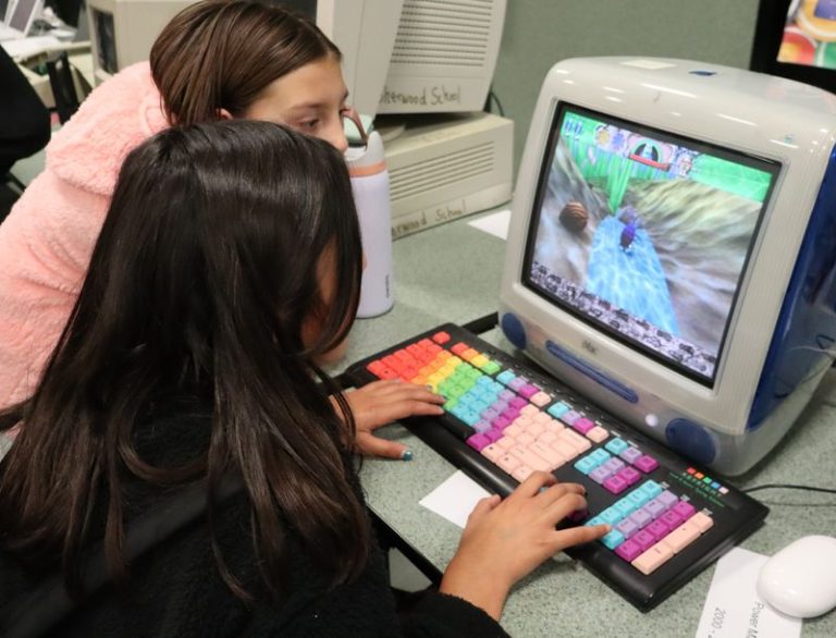 Salinas elementary students showcase computer science skills