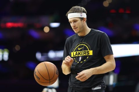 JJ Redick on how Austin Reaves has remained engaged while injured