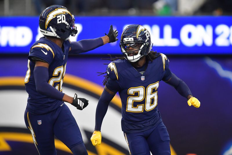 PFF named this player the Chargers' 'secret superstar' in 2025