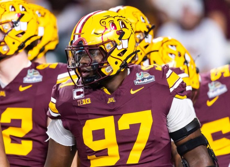 Rams waive undrafted rookie DT Jalen Logan-Redding