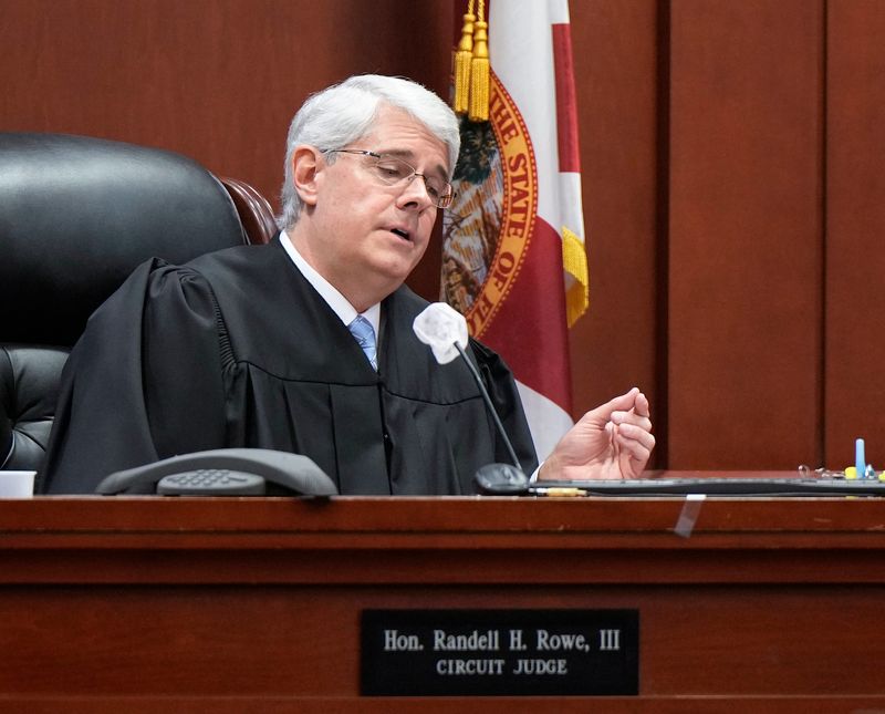 Circuit Judge Randell Rowe, a longtime Volusia judge, retiring