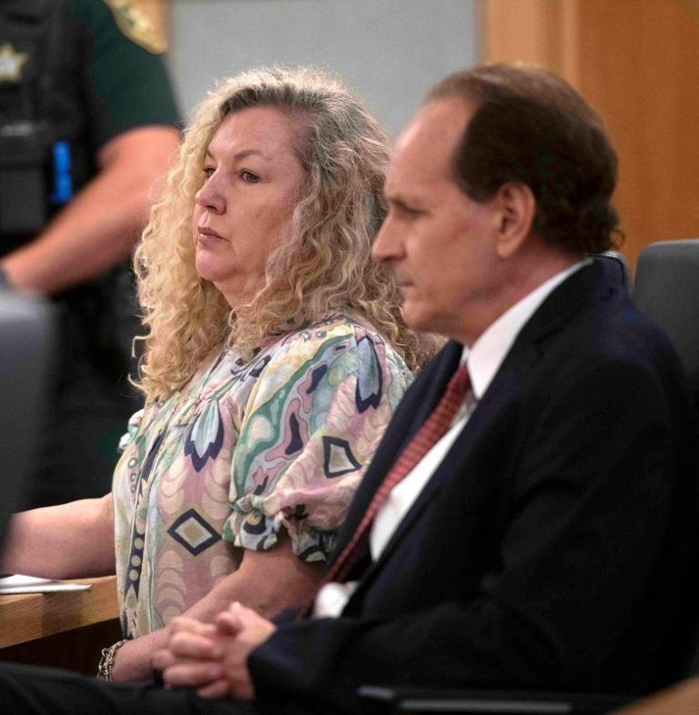 Former attorney found guilty of throwing parade beads at child's face ...