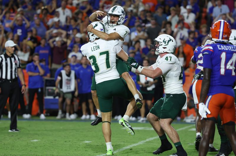 Watch: Son of former Buccaneers kicker gives USF win over No. 13 Florida