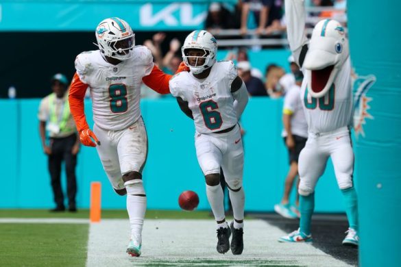 Malik Washington helps Miami Dolphins record first punt return for a ...