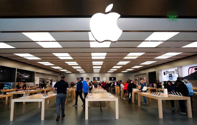 iPhone 17 arrives in Jacksonville Friday — Features, pricing and where ...
