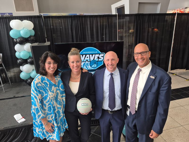 Jacksonville Waves, new women's basketball squad, introduce first head ...