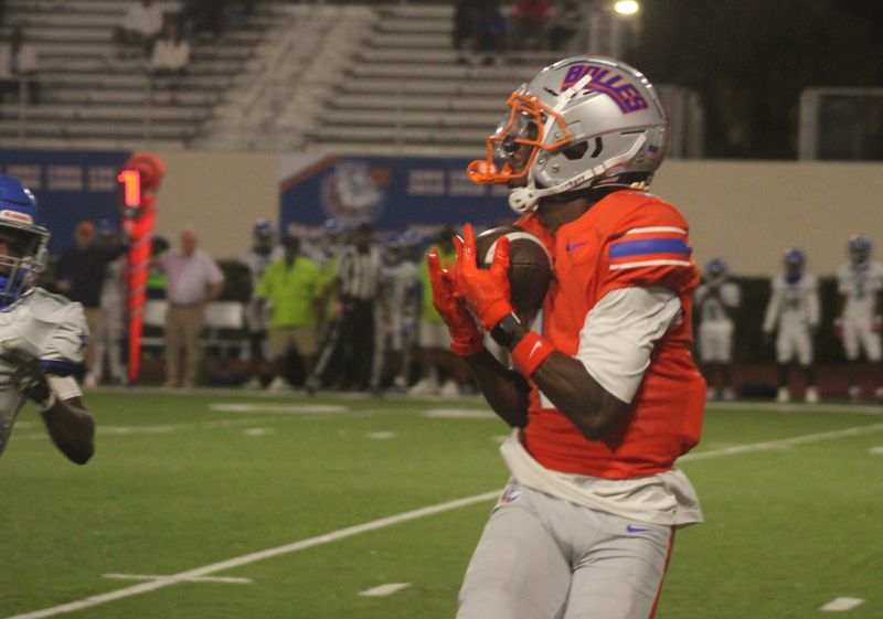 Naeem Burroughs, Xander Edwards lead Bolles football again. How many ...