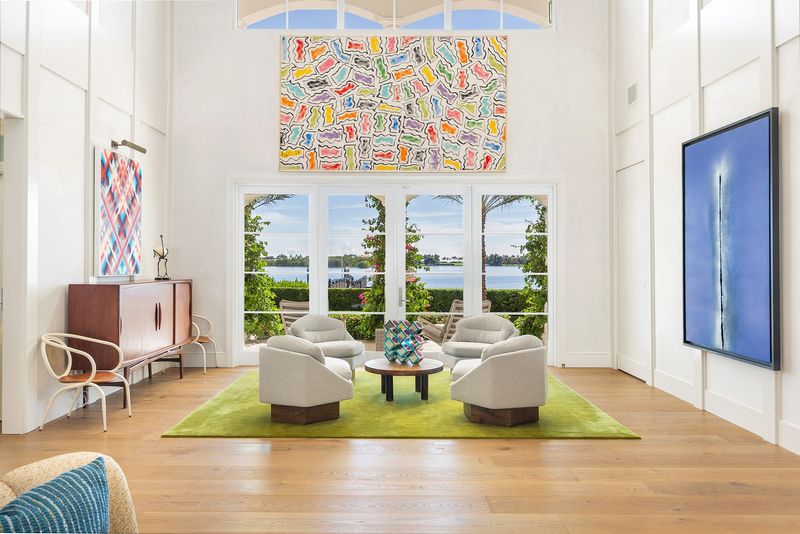 Palm Beach designer Caroline Rafferty transformed her lakefront home ...