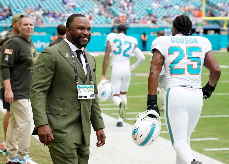 Miami Dolphins interim GM Champ Kelly dives into 'opportunity' to build ...