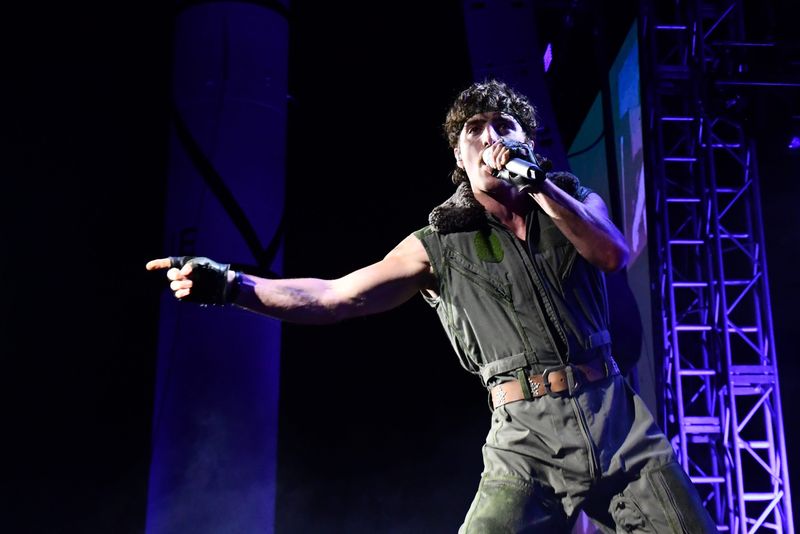 Benson Boone wows crowd at Kennedy Space Center for Visa Live concert
