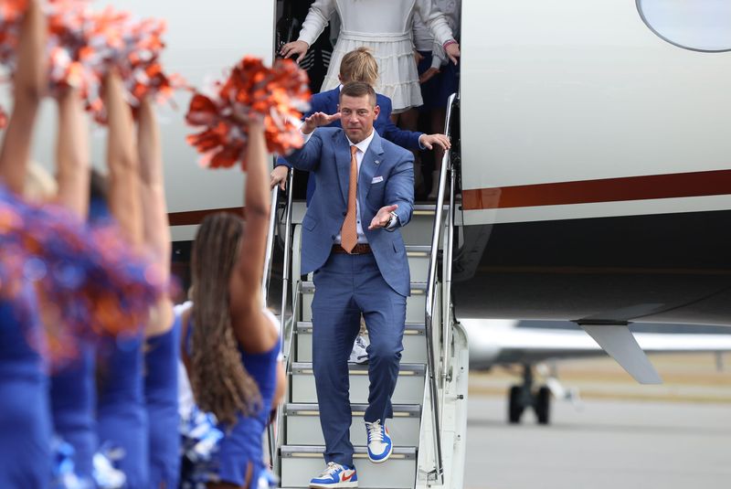 What is Jon Sumrall making as Florida football coach? Salary, contract ...