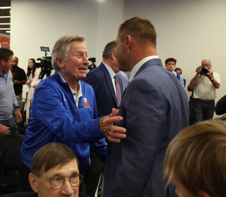 Florida football icon coach Steve Spurrier addresses health rumors in ...