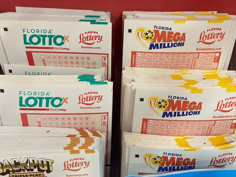 Did anyone win Florida Lottery drawings on New Year's Day?