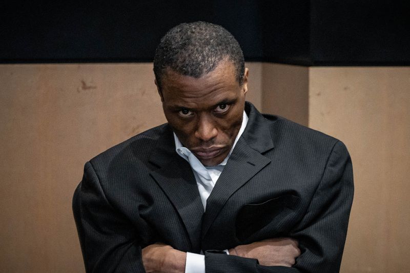 Williams drops insanity plea on eve of murder trial, tries to fire lawyers