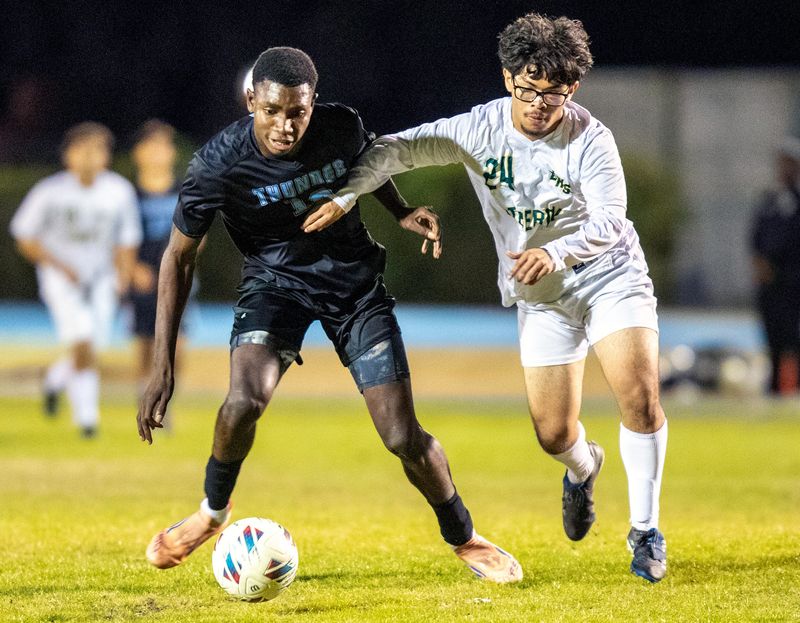 Adeclat looking forward to college, keeps Lake Region's season alive