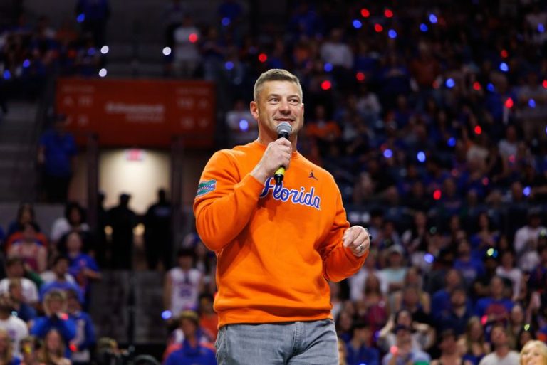 Florida football HC Jon Sumrall says players have to 'earn the logo'