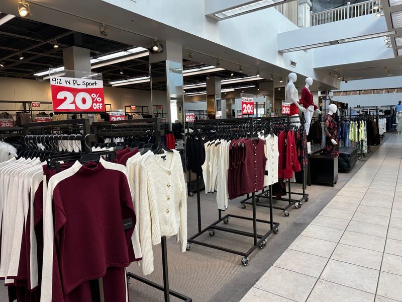 Luxury outlet store closing near Sarasota. See the full list.