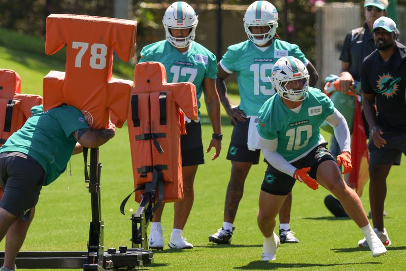Miami Dolphins mandatory minicamp, Day 1 notes: JuJu Brents INT