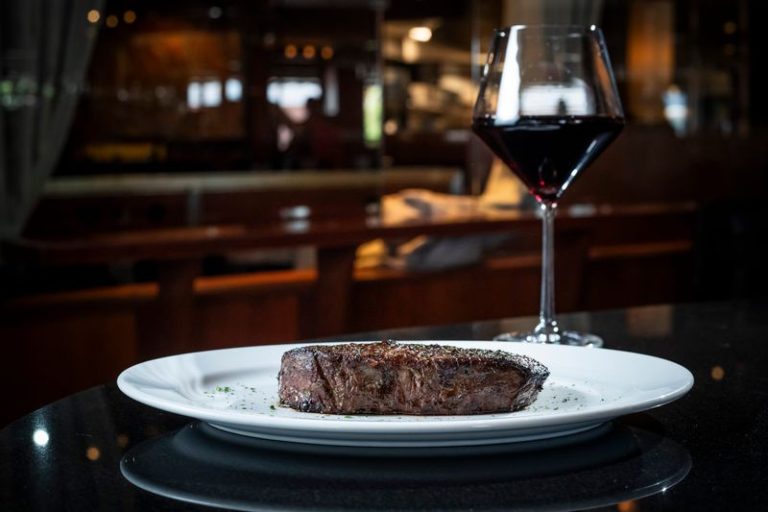 10 best Sarasota restaurants to enjoy now that season is over