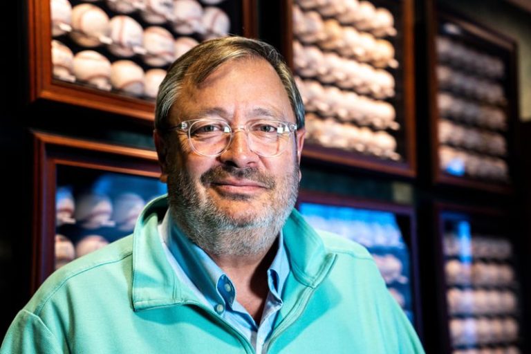 Longtime MiLB executive Sam Bernabe stepping down as Iowa Cubs general ...