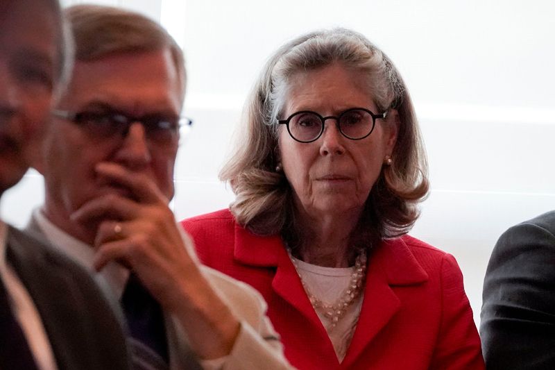 Iowa's 3 public university presidents are getting raises. How much will ...