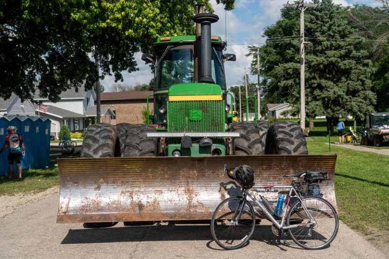 John Deere calls back 146 laid-off workers at Waterloo tractor plant