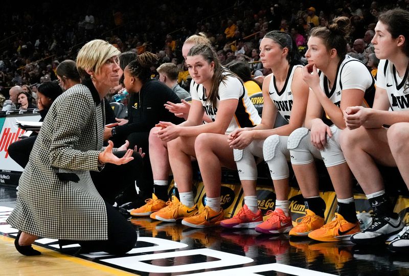 Iowa women's basketball among final six schools for 2026 four-star forward