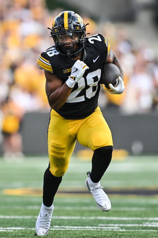 Kamari Moulton injury update: The latest ahead of Iowa football's Big ...
