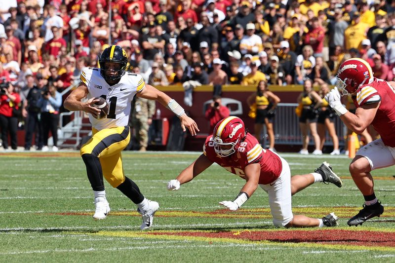 What Iowa football QB Mark Gronowski said before Hawkeyes face UMass