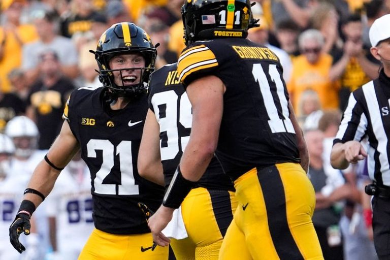 WATCH: Kaden Wetjen finds the end zone for Iowa football vs. UMASS