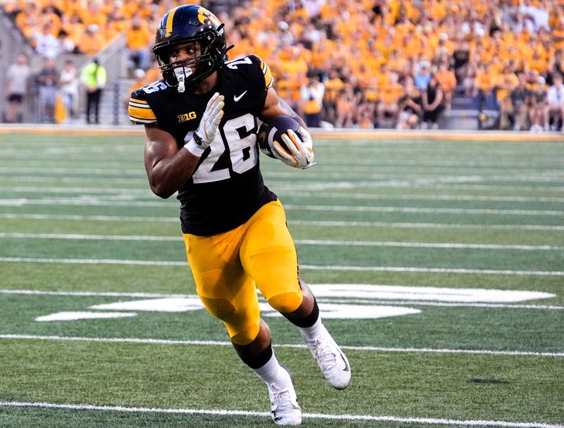 Xavier Williams injury update: Iowa football RB hurt in game vs UMass
