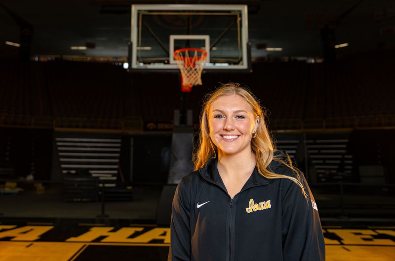 How Sydney Affolter the coach is helping Iowa women's basketball ...