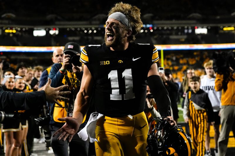 How did Mark Gronowski's knee feel after he ran wild in Iowa football's ...