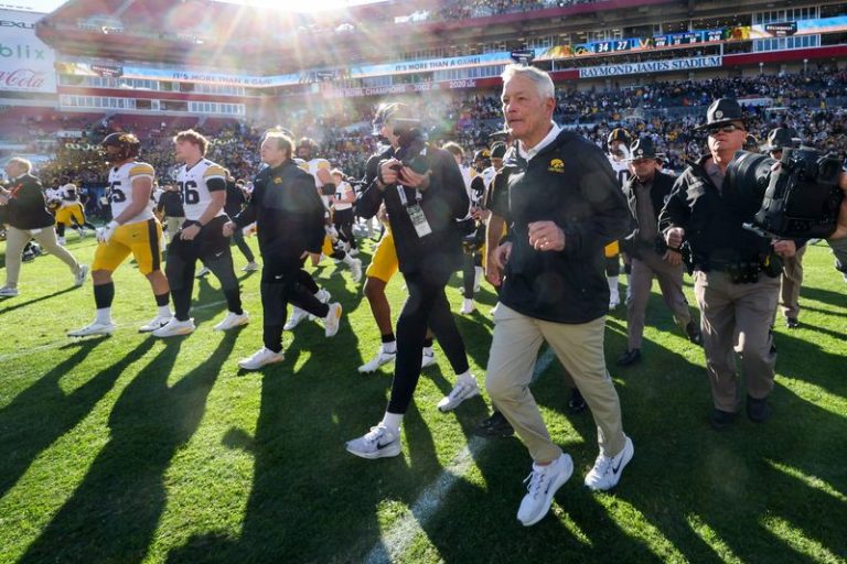 College football coaches vote to extend redshirt rules with more games