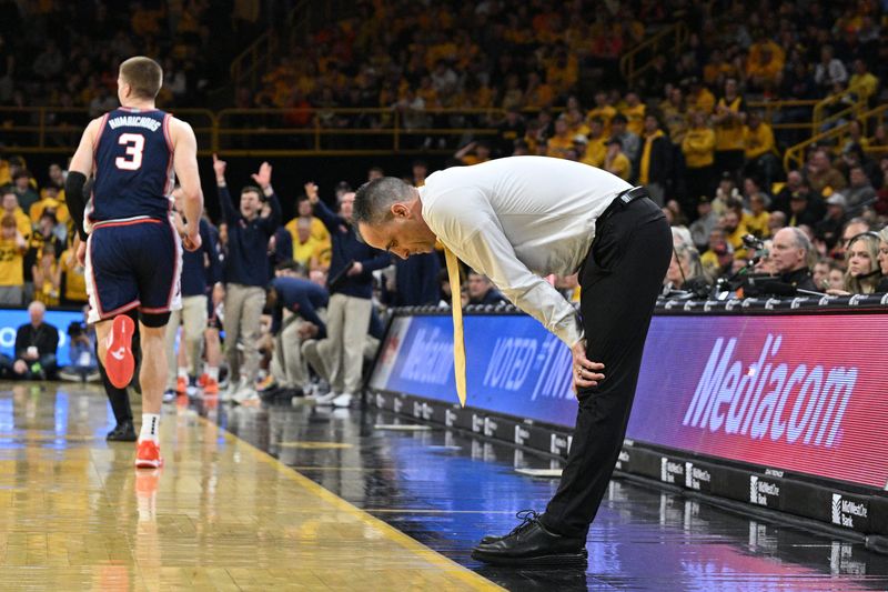 Iowa basketball tumbles out of AP Top 25 rankings