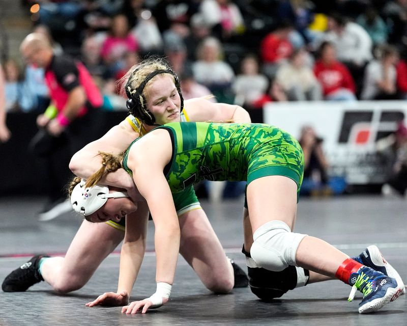 Iowa girls state wrestling Class 1A takeaways, results from Day 1