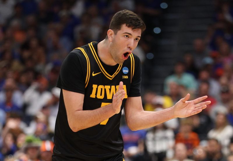 Watch Alvaro Folgueiras' game-winning 3-pointer to send Iowa basketball ...
