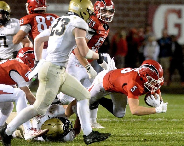 Springfield area Week 8 high school football results, top performers