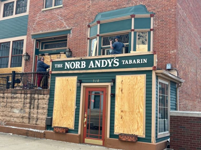Fire at historic downtown building estimated to be around $500K