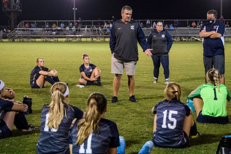Jeremy Wolfe steps down as Reitz girls soccer coach after 33 seasons