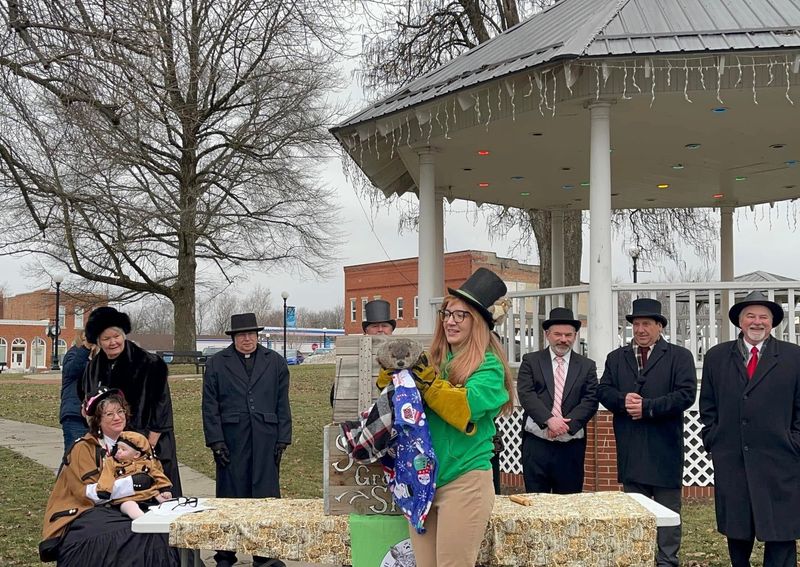 Forget Phil. Did Indiana's groundhog, 'Hope,' see her shadow today?