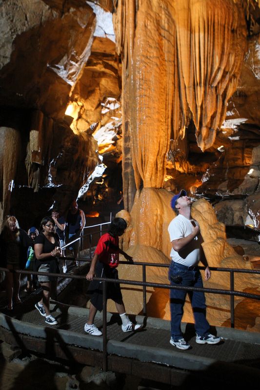 See Ice Age fossils, unique cavefish and more at these Indiana caves ...