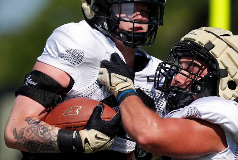Purdue football transfer portal: Former starting linebacker returns