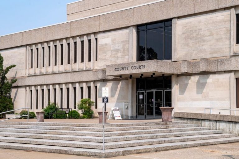 Evansville business owner charged with defrauding elderly mother