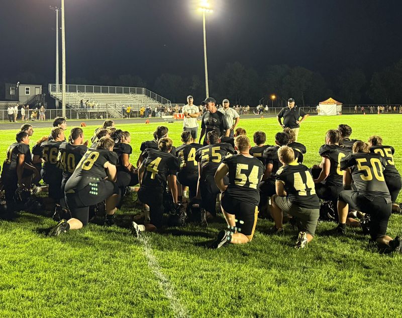 Rivalry game turns into a blowout quickly between Winchester and Monroe ...