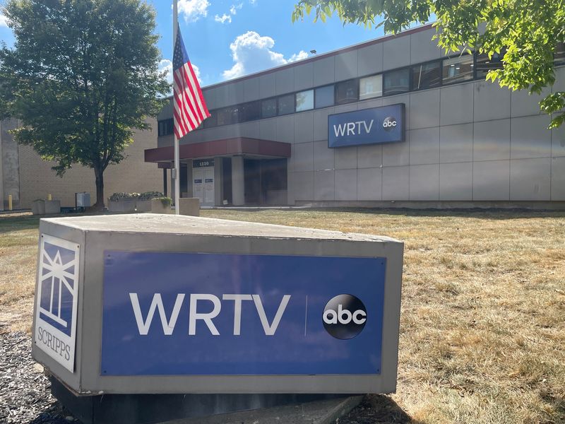 WRTV-6 reporter announces departure from local broadcast station